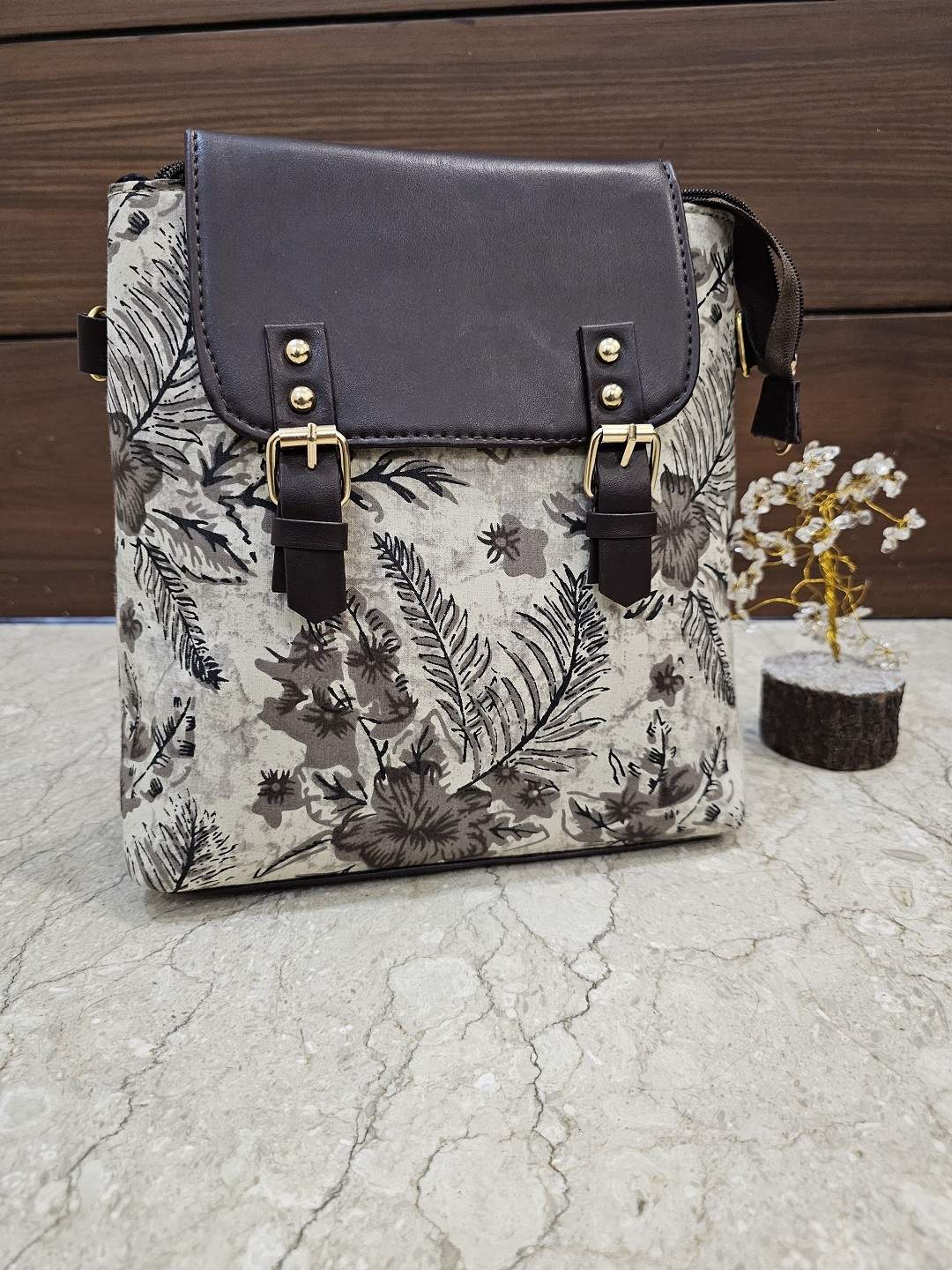 Aarasta - Women Clothing & Accessories Manufacturer